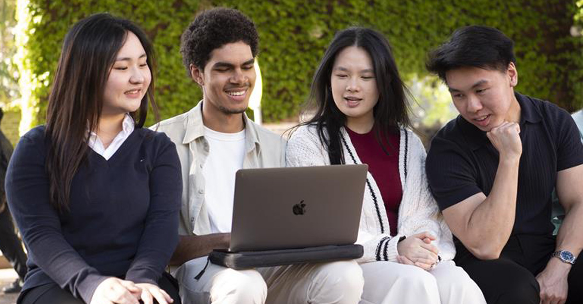 UNSW launches a central peer mentoring hub | Inside UNSW